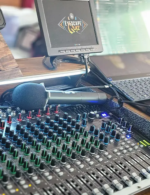 QUIZ GAME à Domicile - EYESCAPE Valence